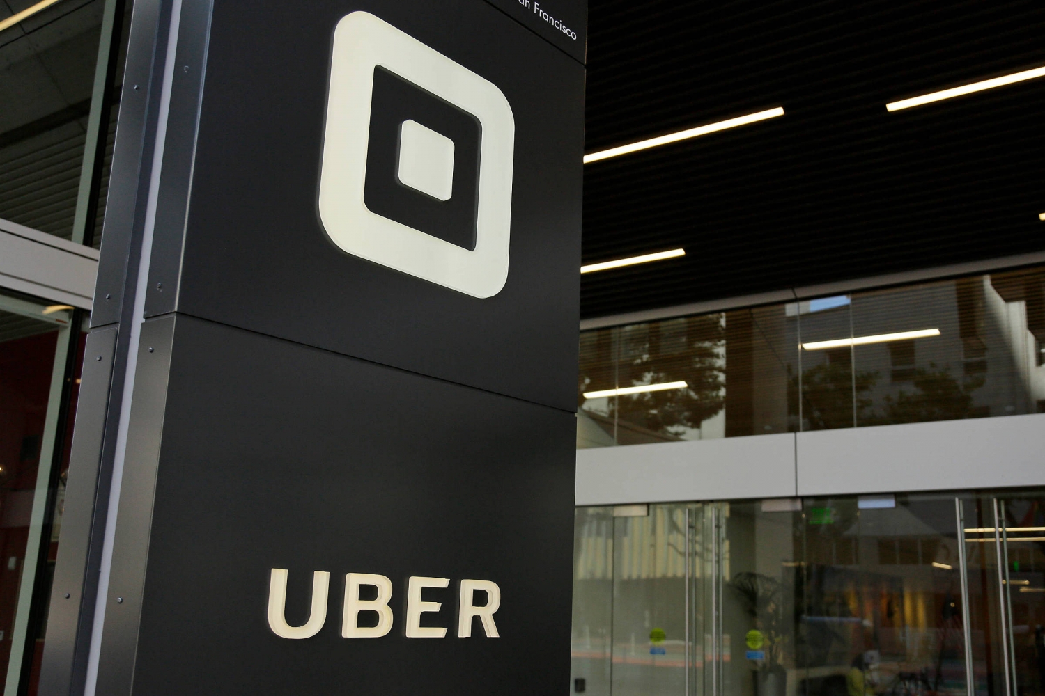 Conheça o escritório da Uber | T2 Arquitetura Corporativa